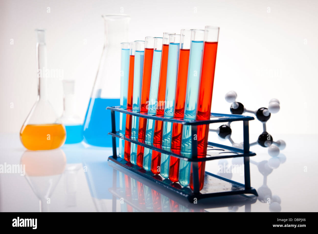 Laboratory glass containing liquid color Stock Photo - Alamy