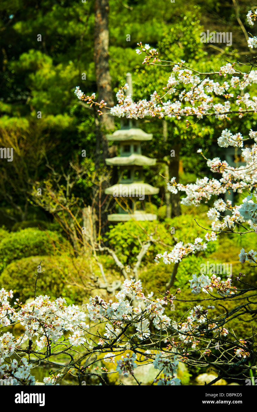 Okazaki Park in the Heian Jingu shrine, Kyoto, Japan, Asia Stock Photo ...