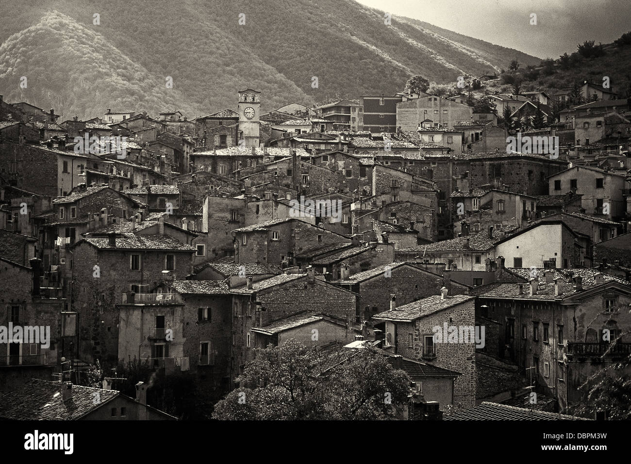 Italian hill town of Scanno in the Abruzzo region of Italy Stock Photo ...