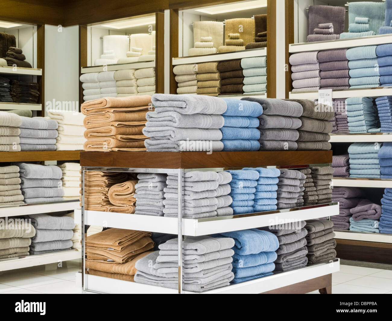Tidy retail display hi-res stock photography and images - Alamy