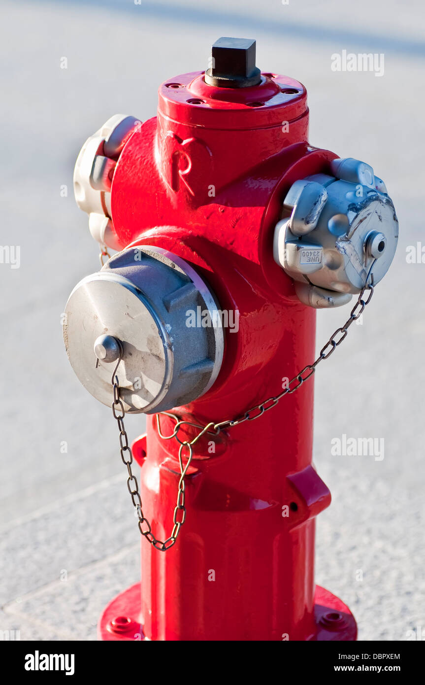Red fire hydrant Stock Photo - Alamy