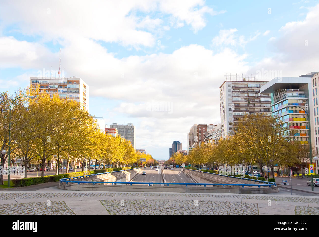 Dual carriageway with six lanes Stock Photo - Alamy