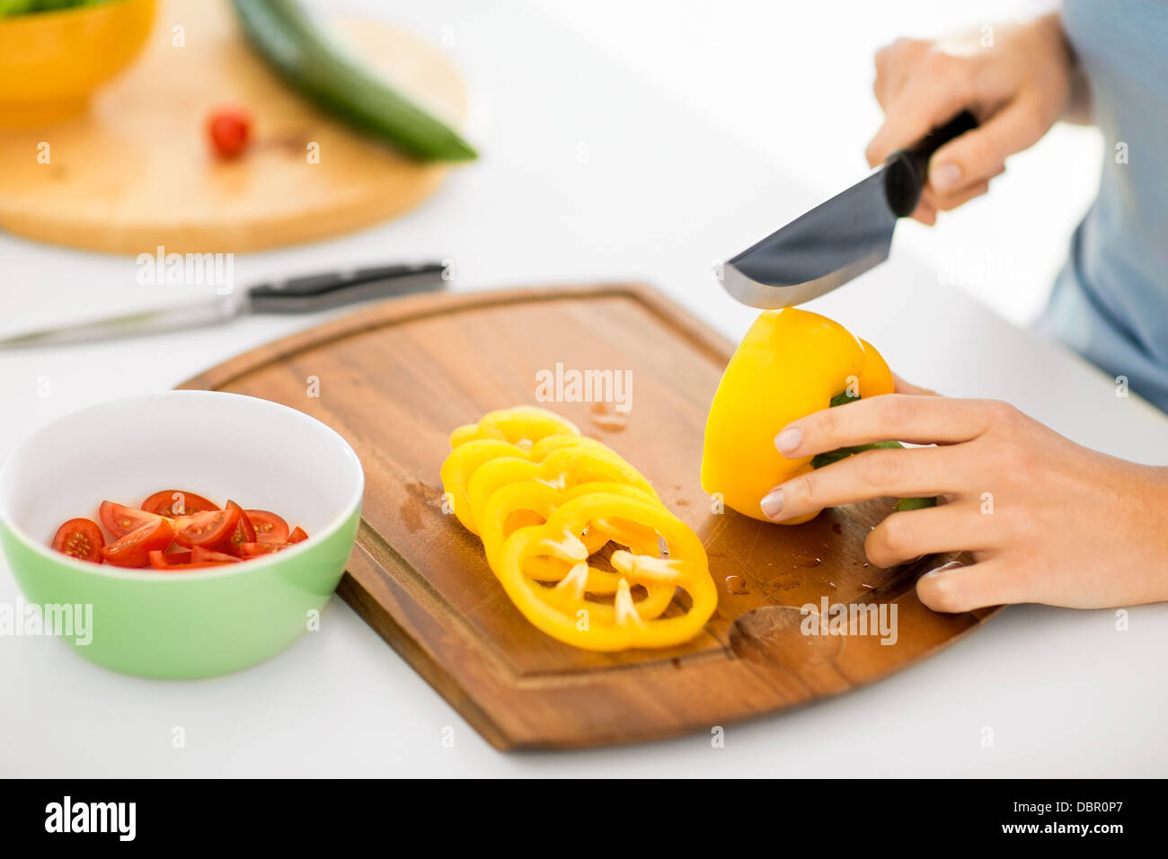 woman hands cutting vegetables Stock Photo - Alamy