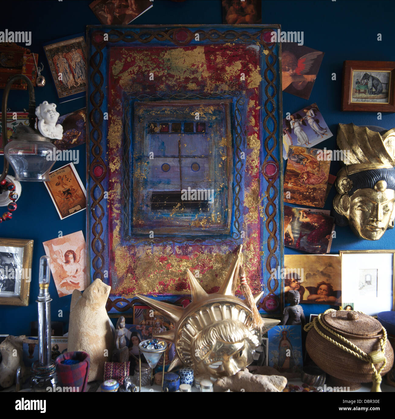 Collection of found objects hi-res stock photography and images - Alamy