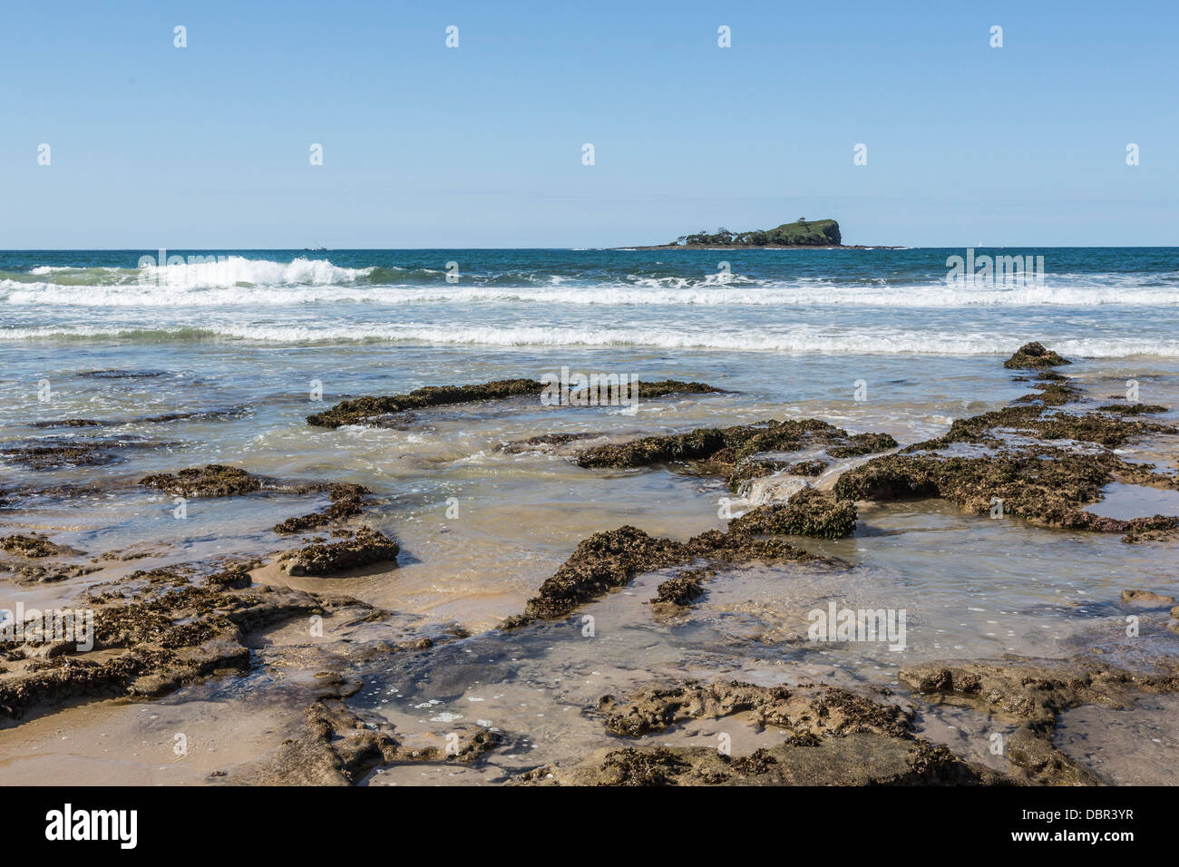 Volcanic rocks on beach hi-res stock photography and images - Alamy