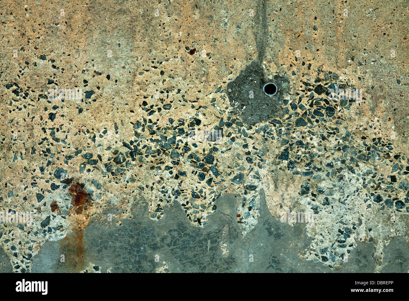 Highly abnormal structure of the concrete structure due to moisture ...