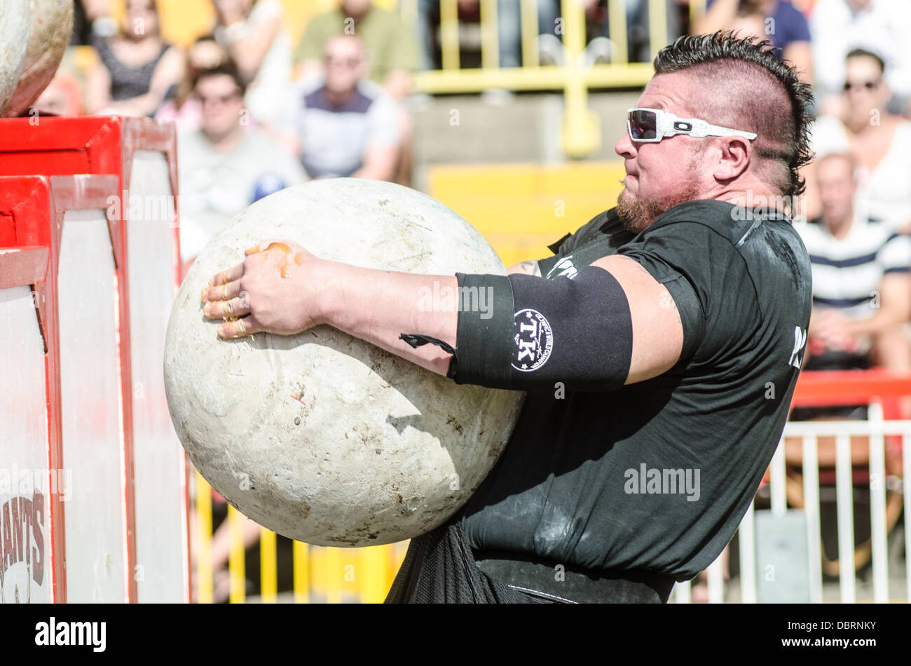 World's strongest man stoltman hi-res stock photography and images - Alamy