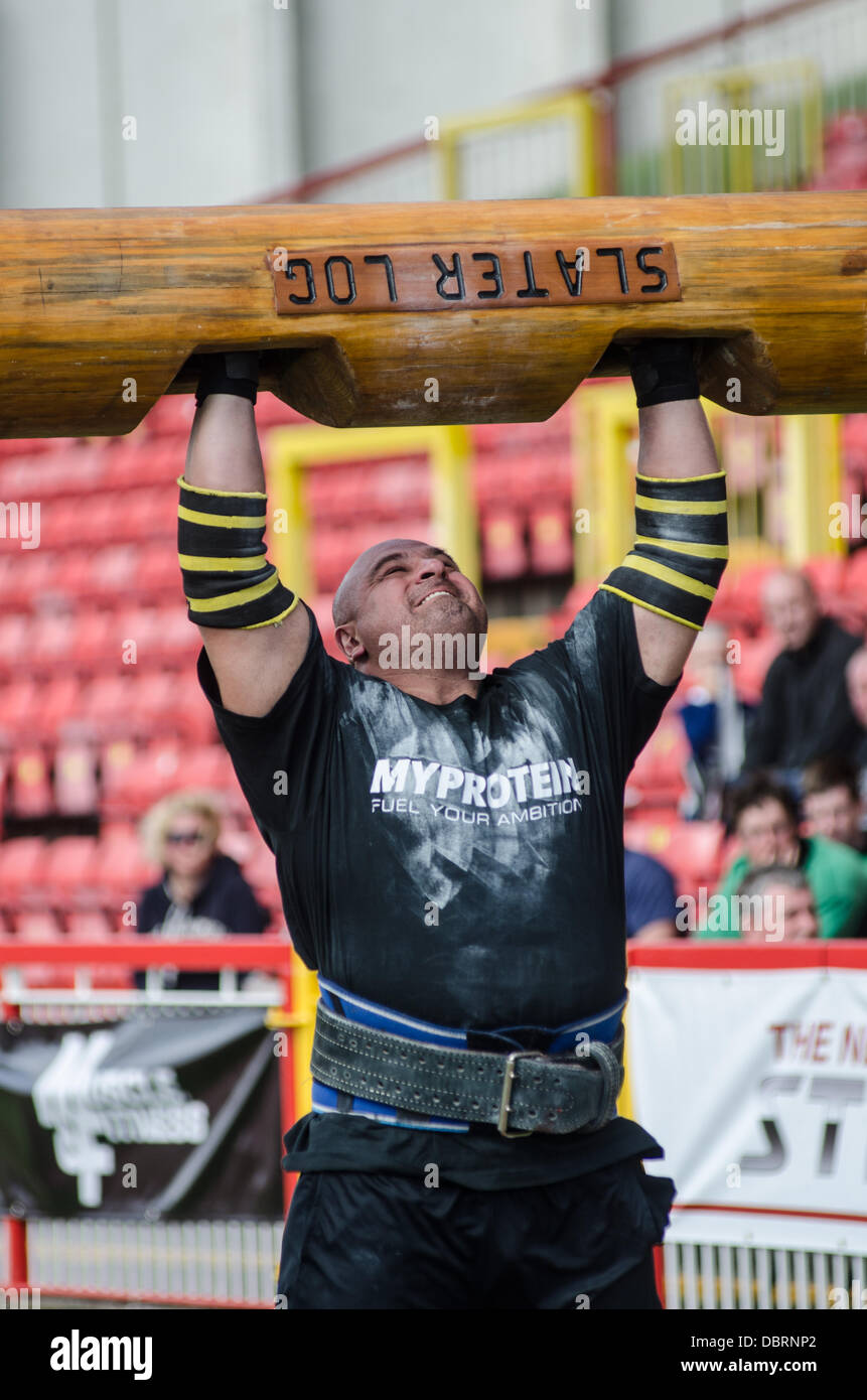 Worlds strongest man uk hi-res stock photography and images - Alamy