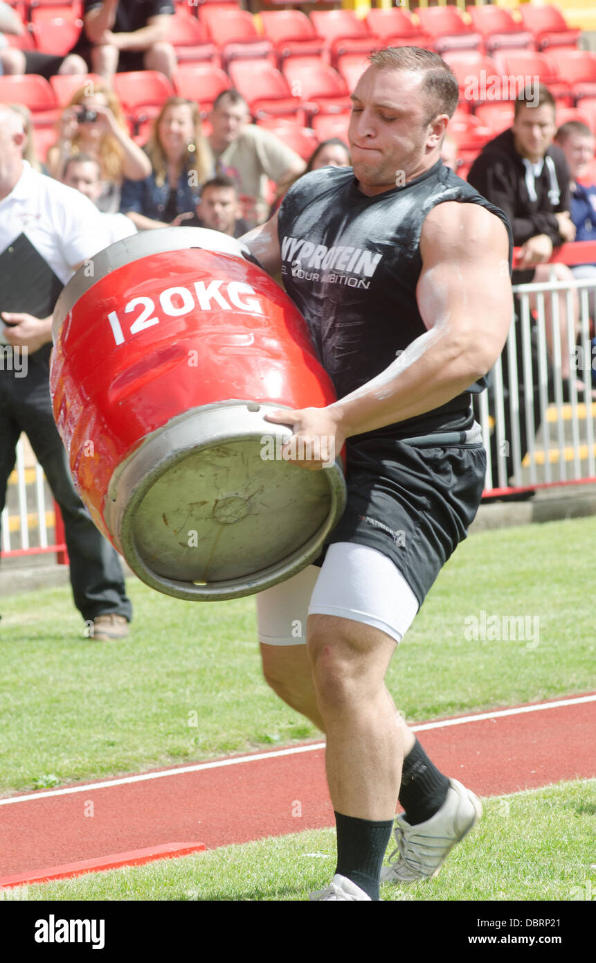World's strongest man stoltman hi-res stock photography and images - Alamy