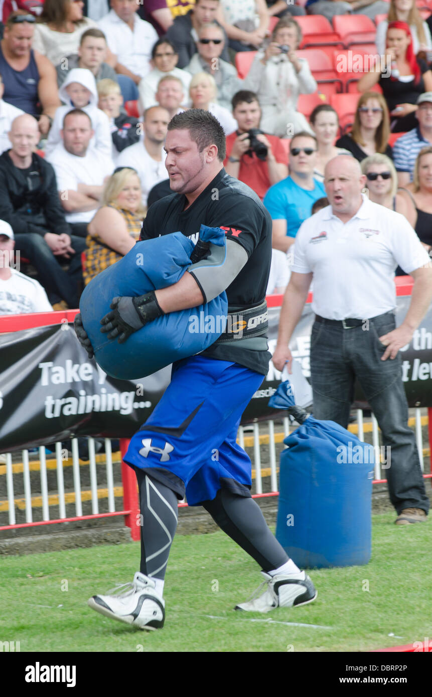 World's strongest man stoltman hi-res stock photography and images - Alamy