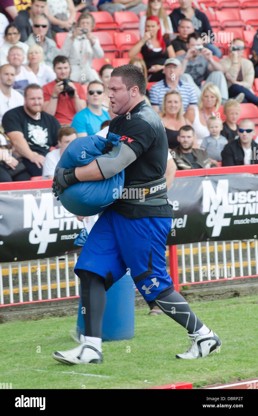World's strongest man stoltman hi-res stock photography and images - Alamy