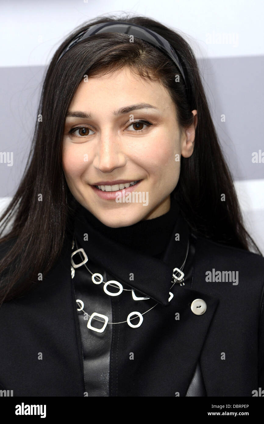 Folk pop sängerin hi-res stock photography and images - Alamy