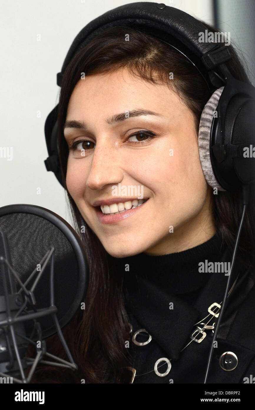 Laleh Pourkarim High Resolution Stock Photography and Images - Alamy