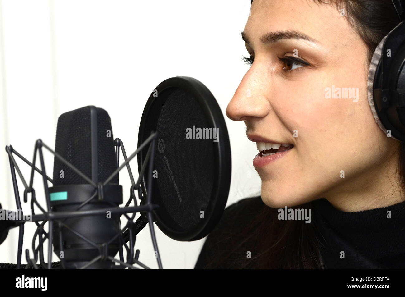 Swedish Singer Laleh poses at the Radio ffn. station in Hanover ...