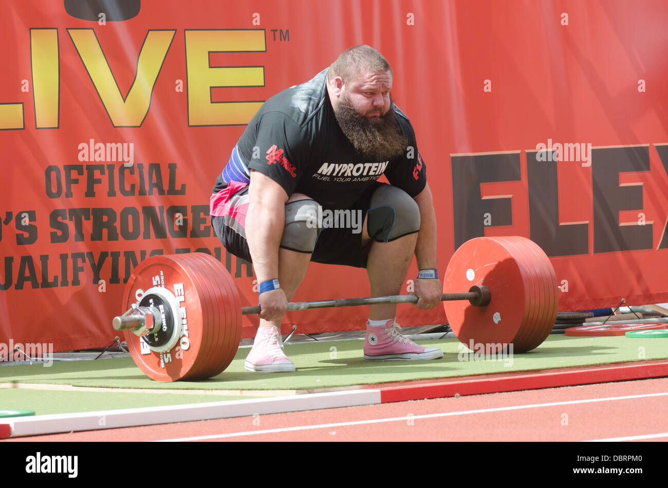 Worlds strongest man uk hi-res stock photography and images - Alamy