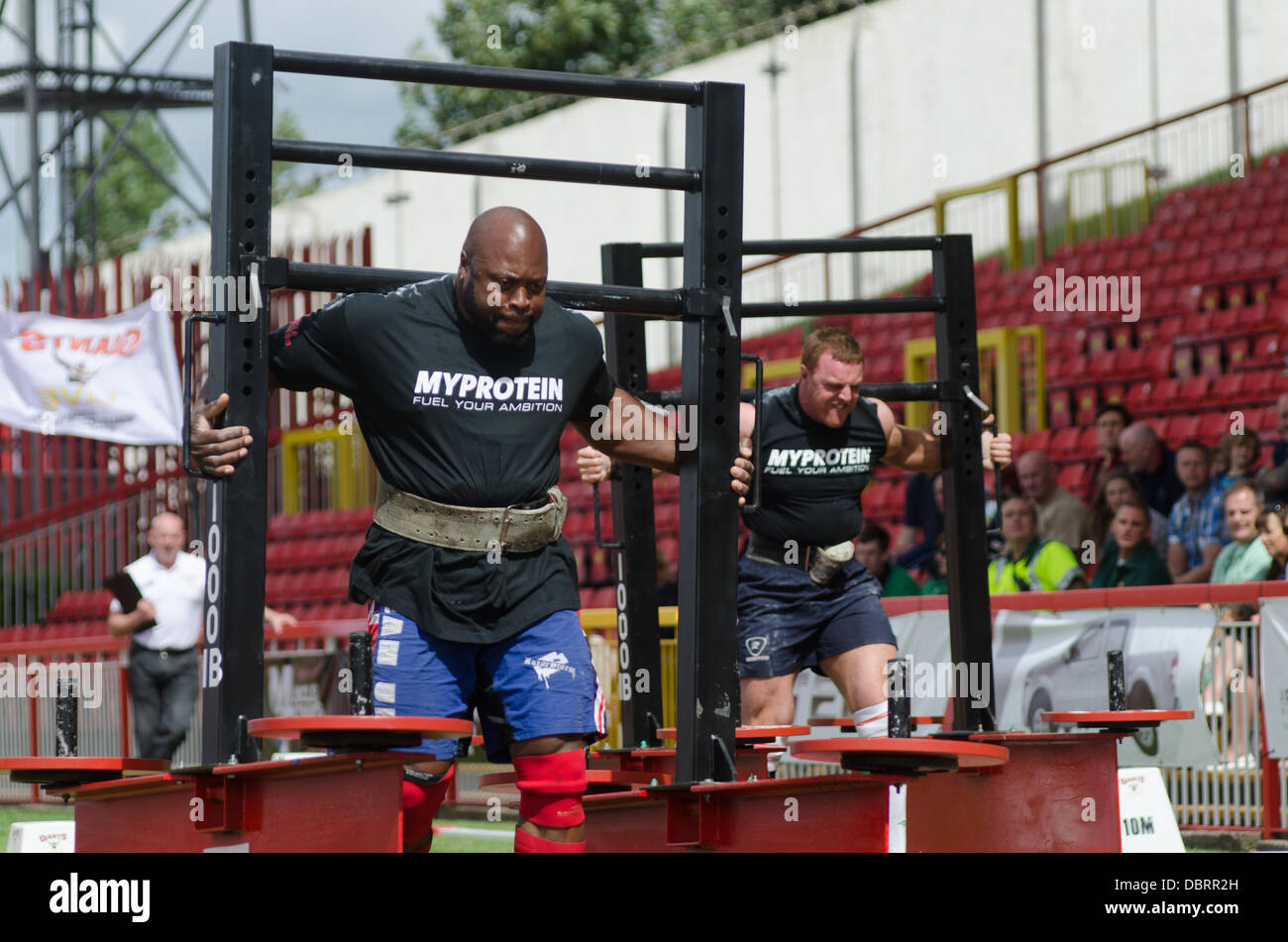 Worlds strongest man uk hi-res stock photography and images - Alamy