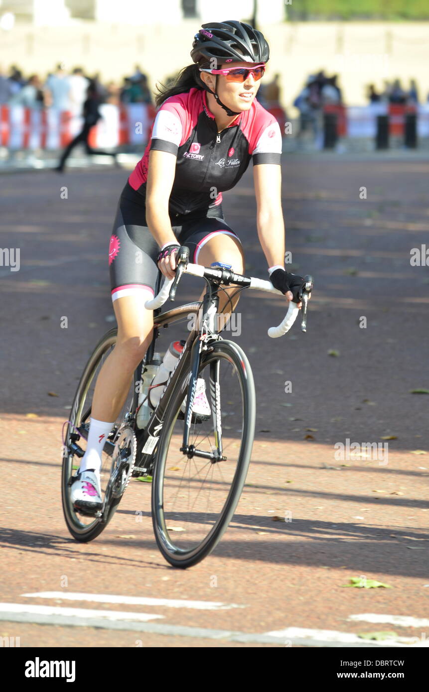 Hand cycle racing hi-res stock photography and images - Alamy