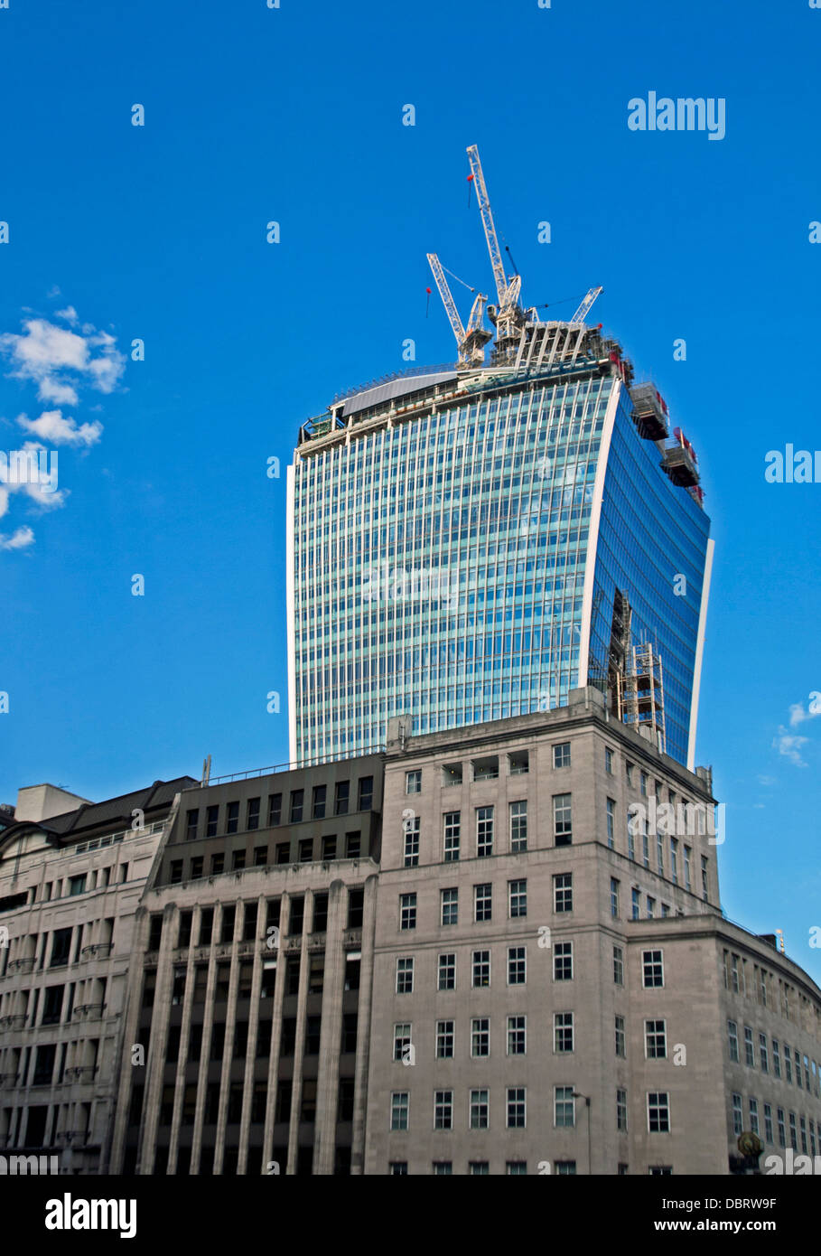 20 fenchurch street construction hi-res stock photography and images ...