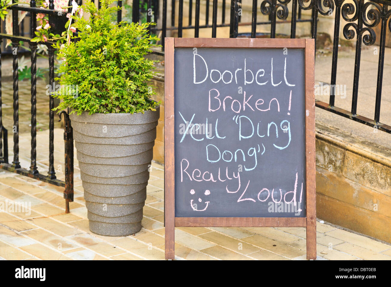Broken signboard hi-res stock photography and images - Alamy