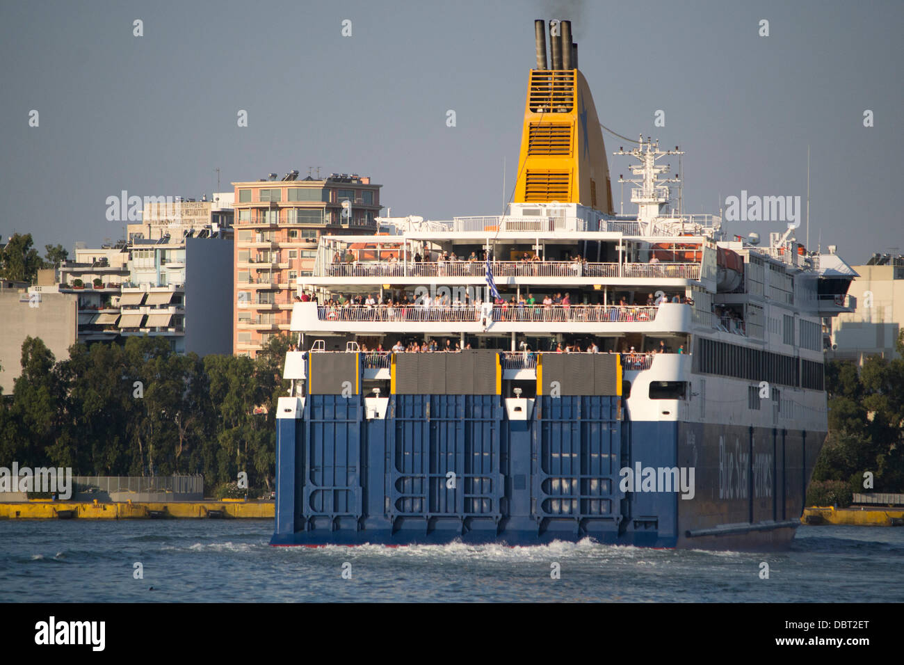 Ferry boats at the port of Piraeus Stock Photo - Alamy