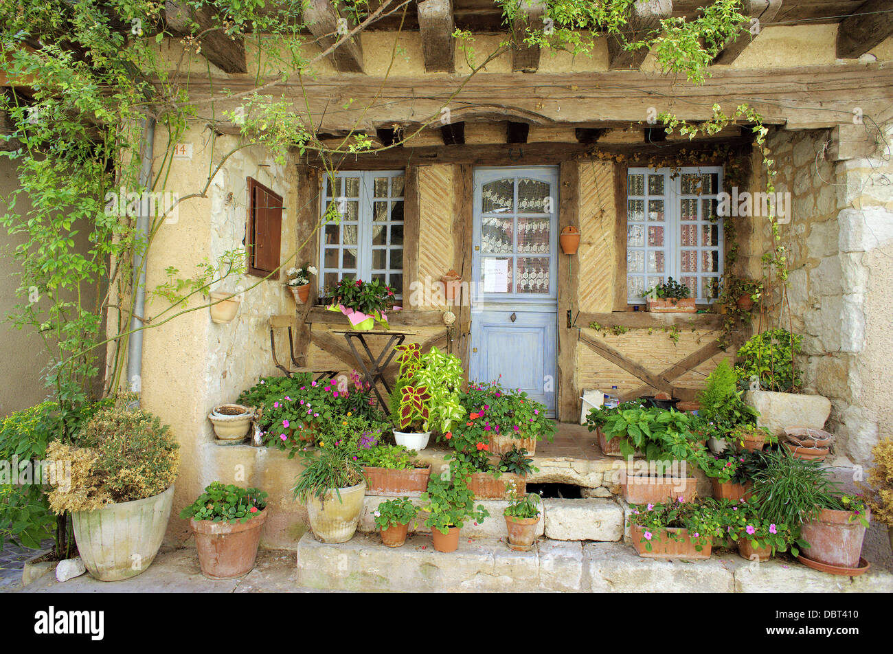 Village Monflanquin Lot et Garonne France Stock Photo - Alamy