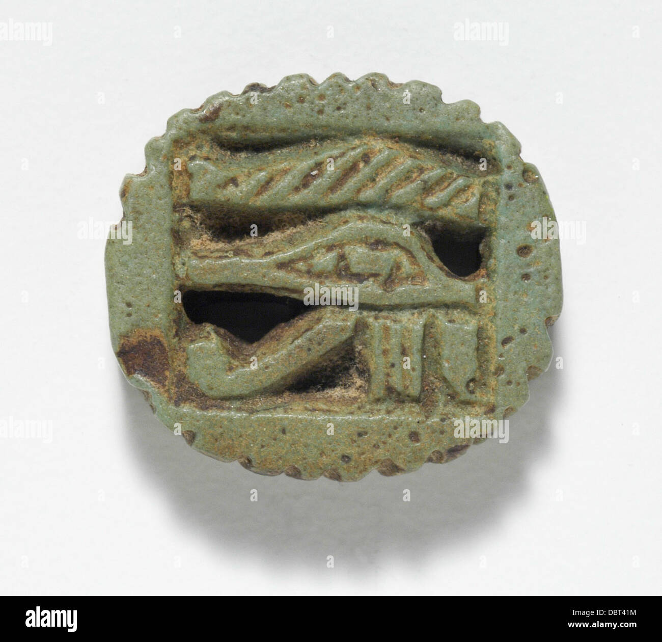 Eye of horus amulet hi-res stock photography and images - Alamy