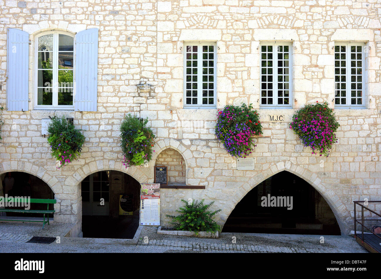 Village monflanquin lot et garonne hi-res stock photography and images ...