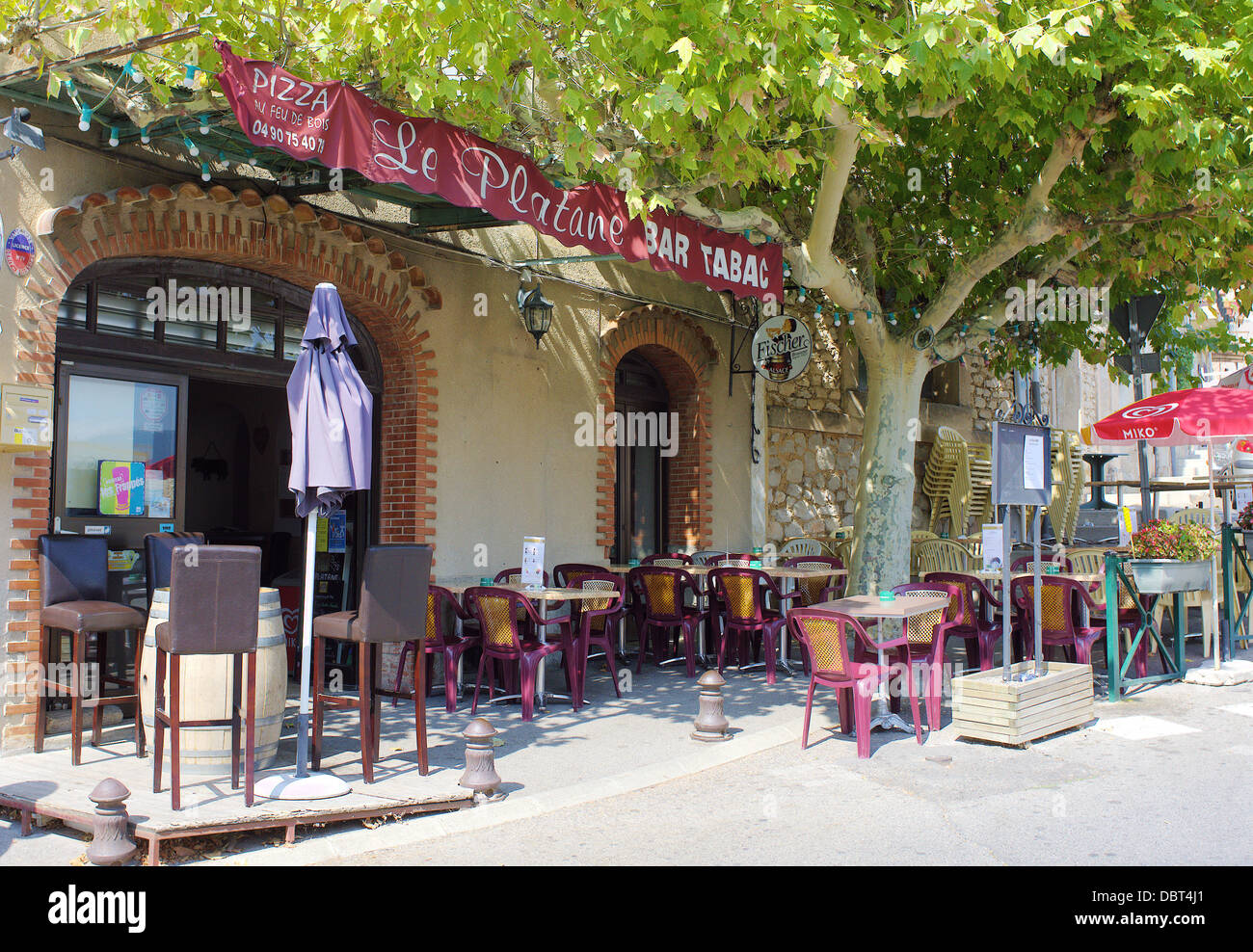 Village Saint Saturnin les Apt Provence Vaucluse Stock Photo - Alamy