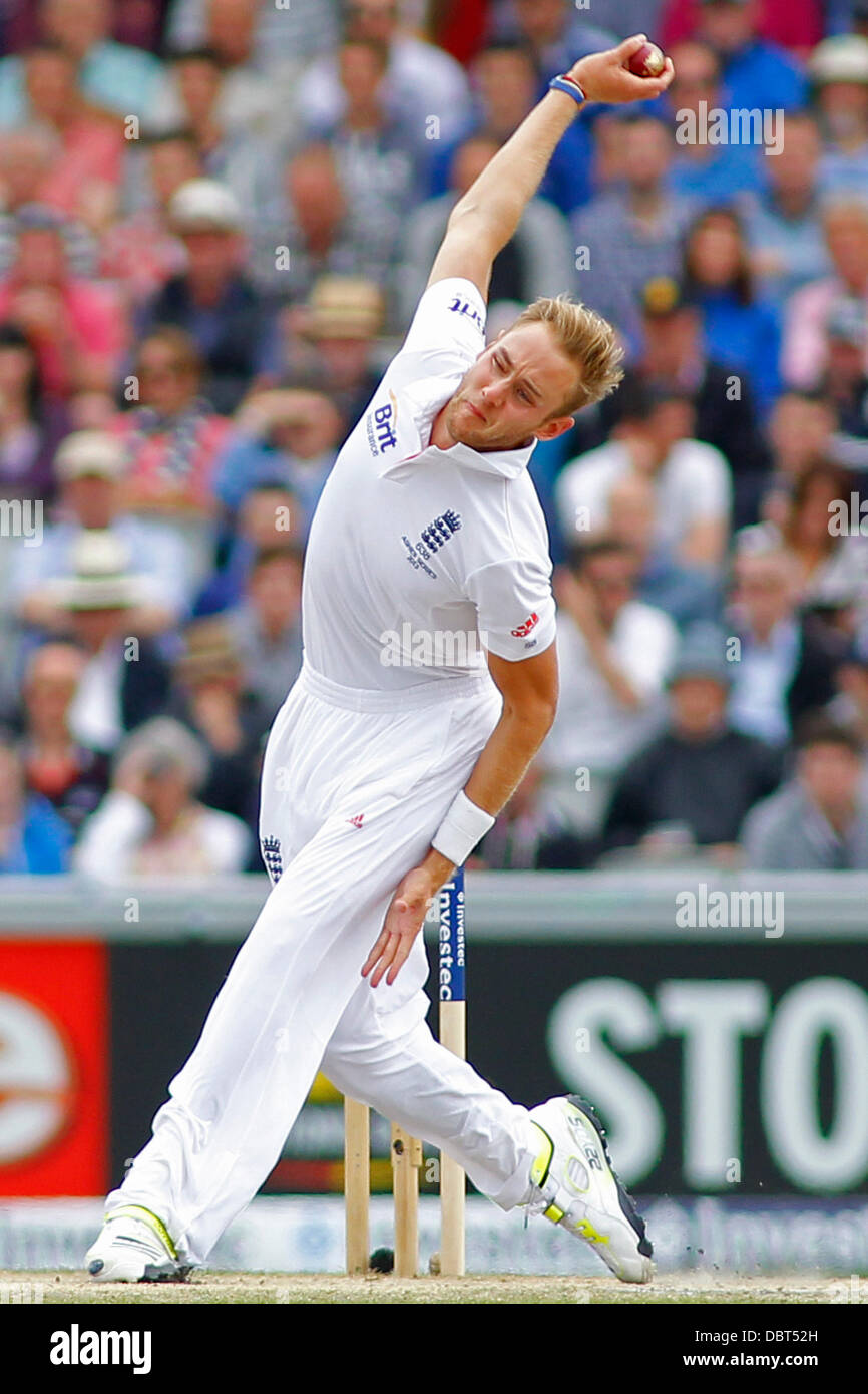 Manchester, UK. 04th Aug, 2013. Stuart Broad bowling during day four of ...
