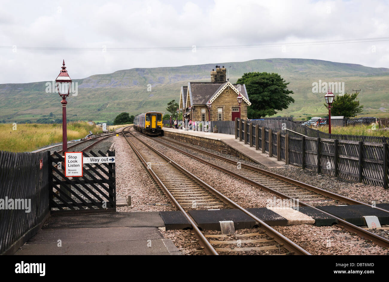 Passenger train arriving at Ribblehead Station on the Settle - Carlisle ...