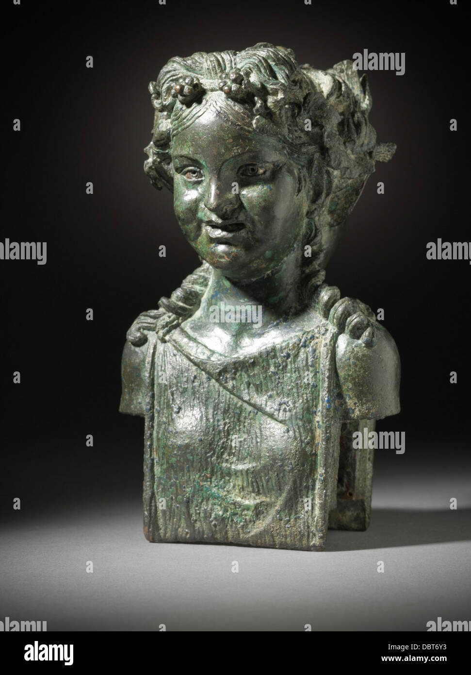 Fauns sculpture hi-res stock photography and images - Alamy