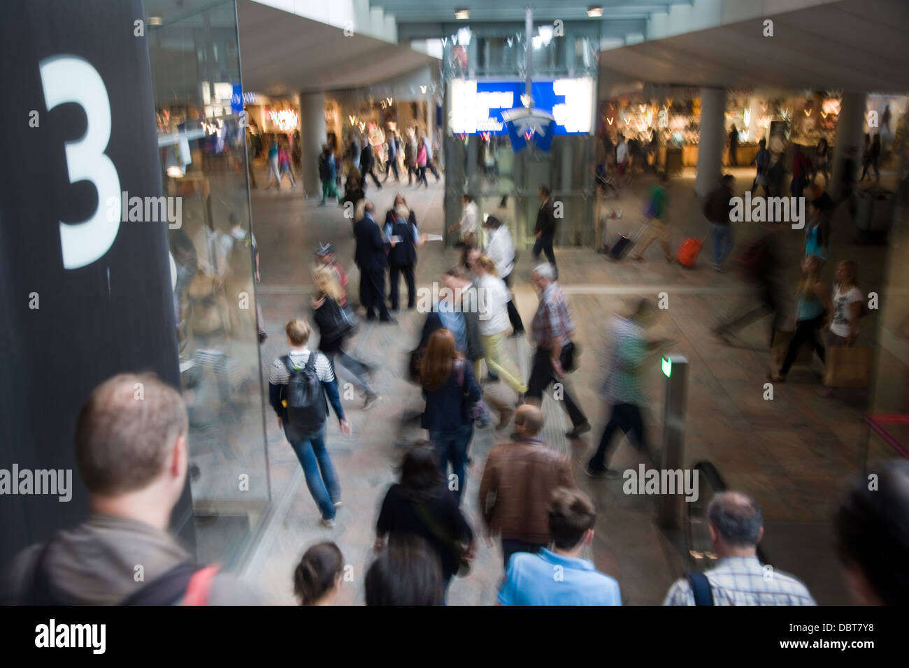 People Rotterdam Centraal railway station Netherlands Stock Photo - Alamy