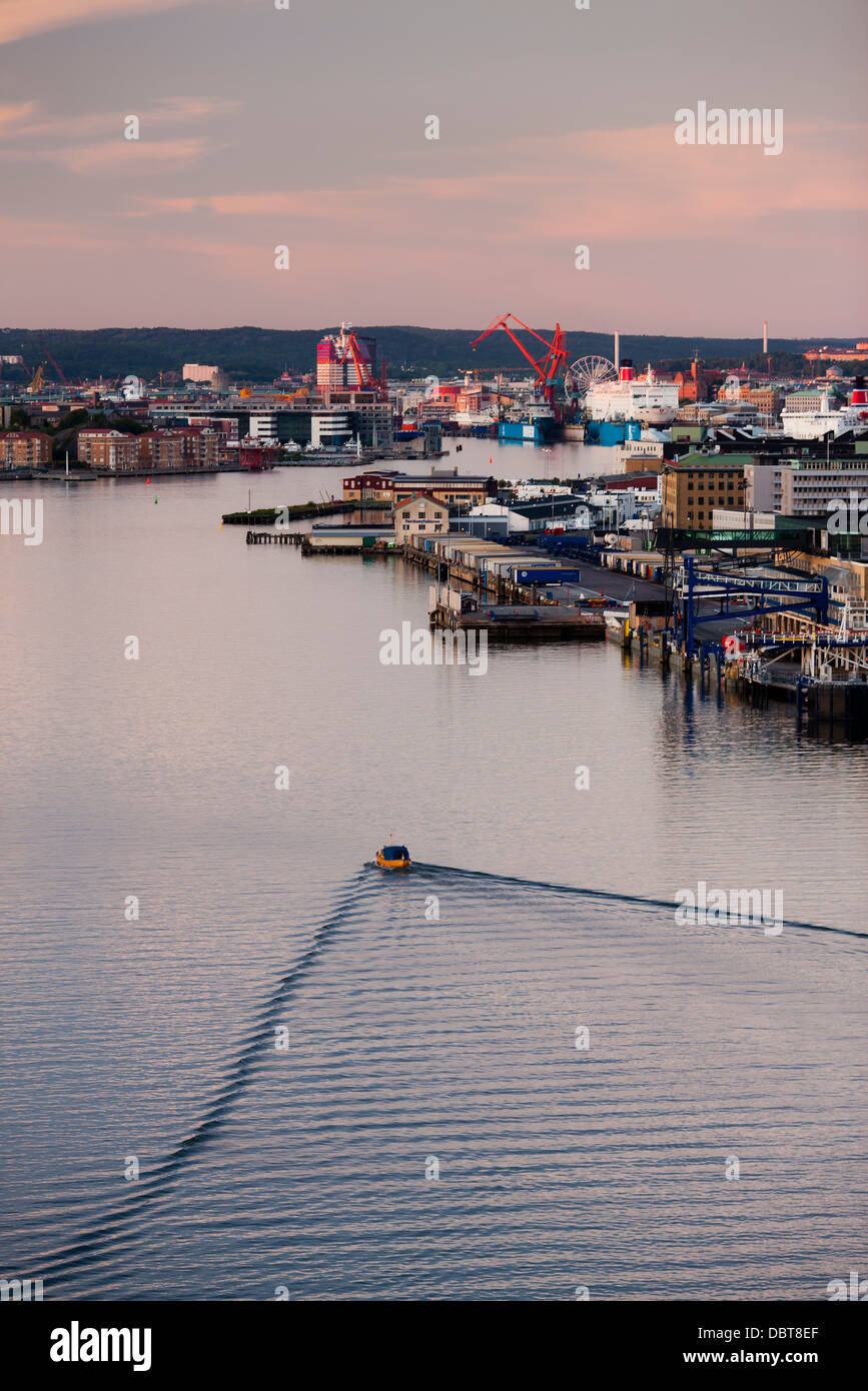 Elevated dock hi-res stock photography and images - Alamy