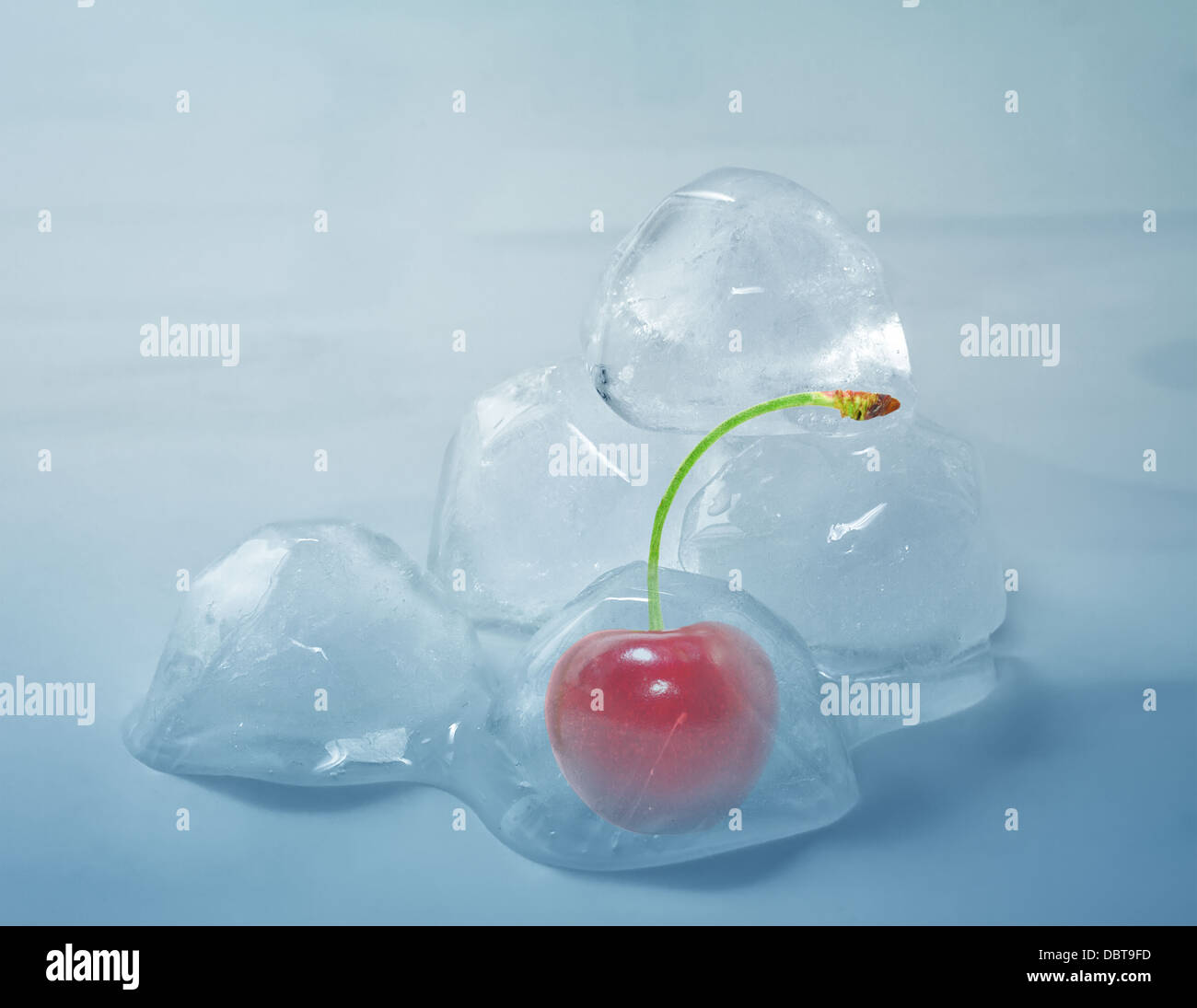Raw cherries ice cubes hi-res stock photography and images - Alamy