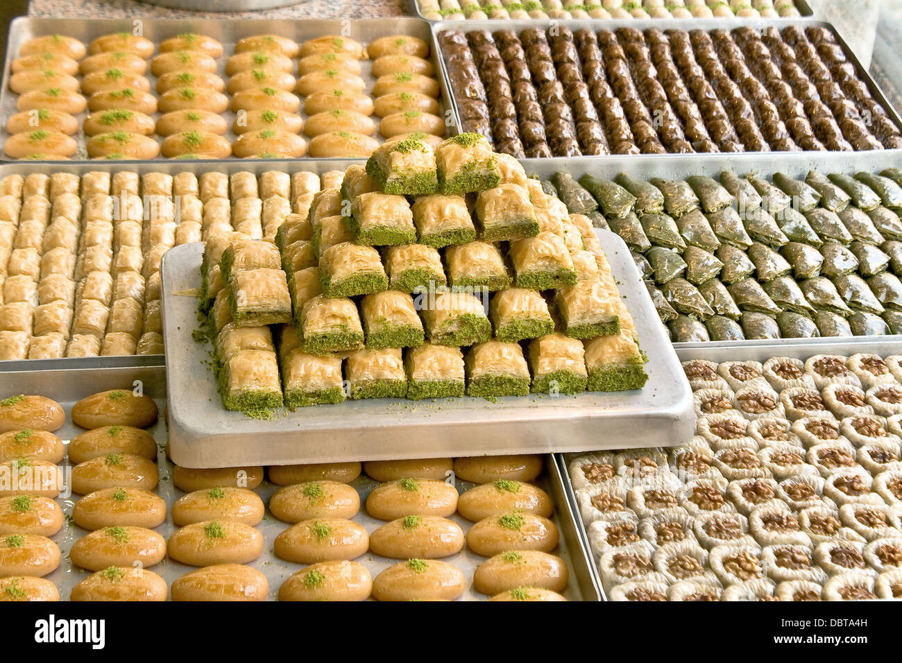 Turkish sweets hi-res stock photography and images - Alamy