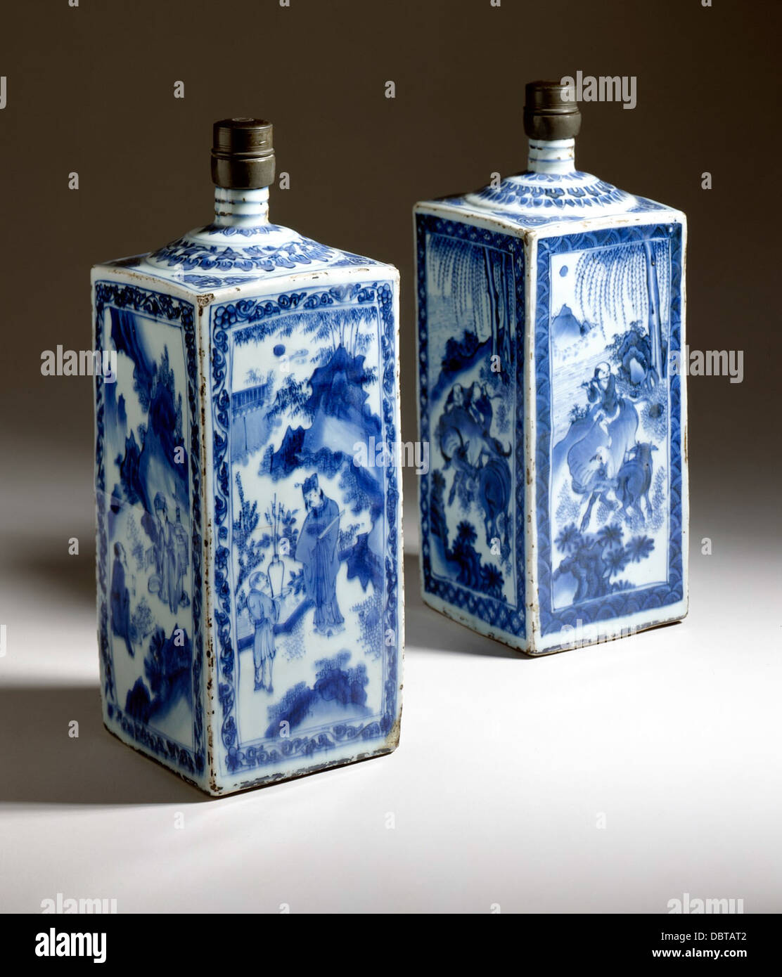 Pair of bottles hi-res stock photography and images - Alamy