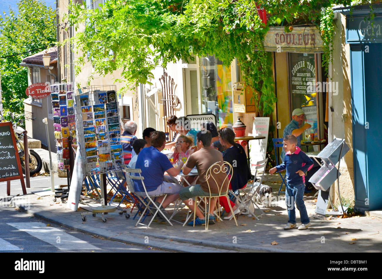 Bonnieux market france hi-res stock photography and images - Alamy