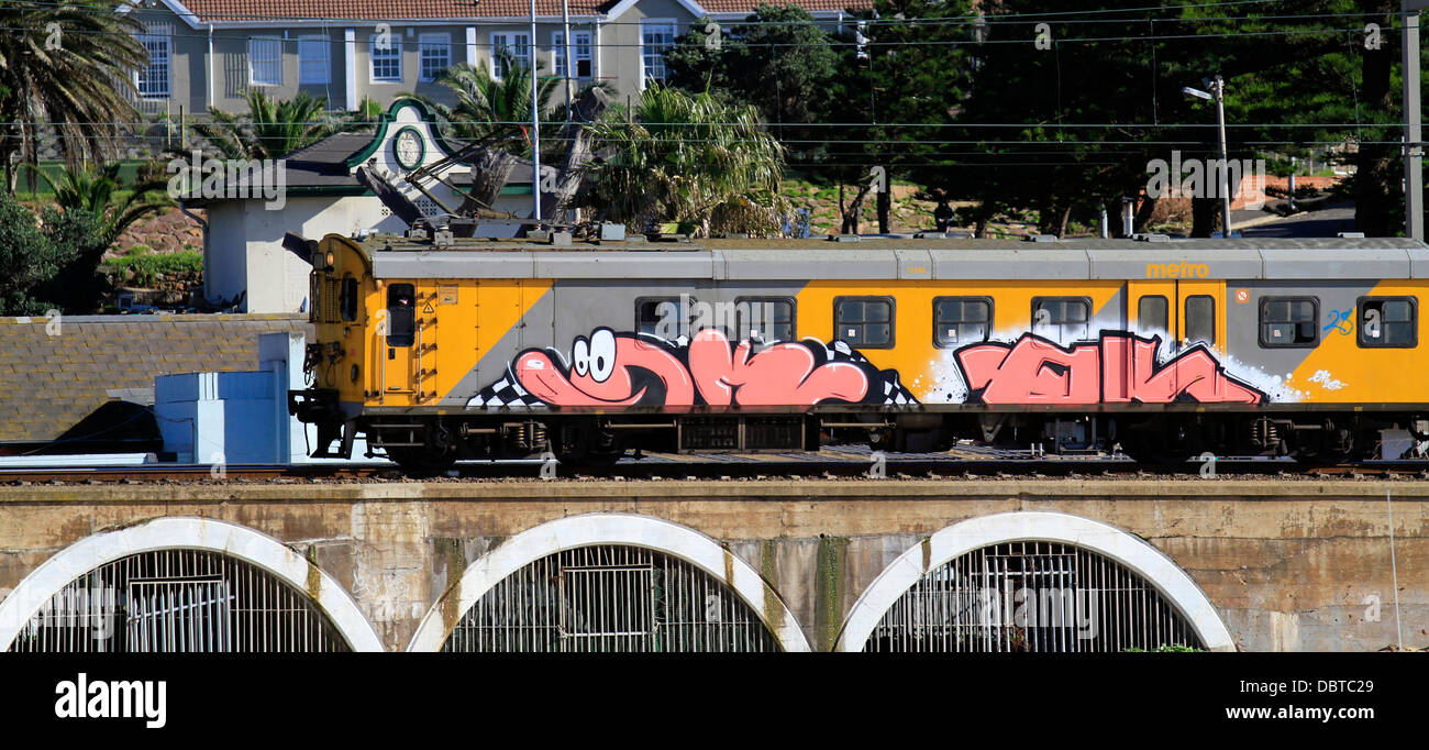 Train metrorail cape town hi-res stock photography and images - Alamy