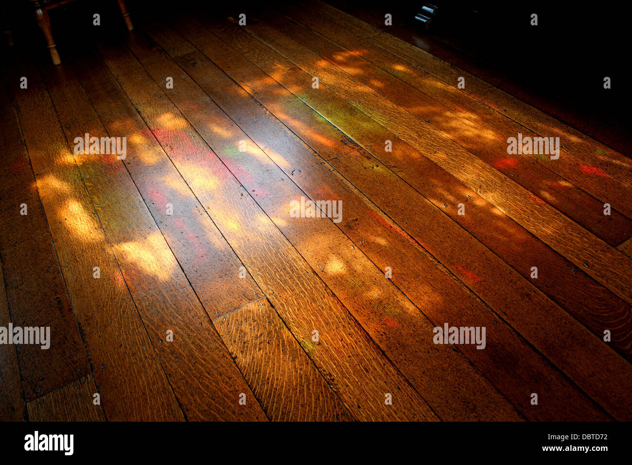 Reflection stained glass window hi-res stock photography and images - Alamy