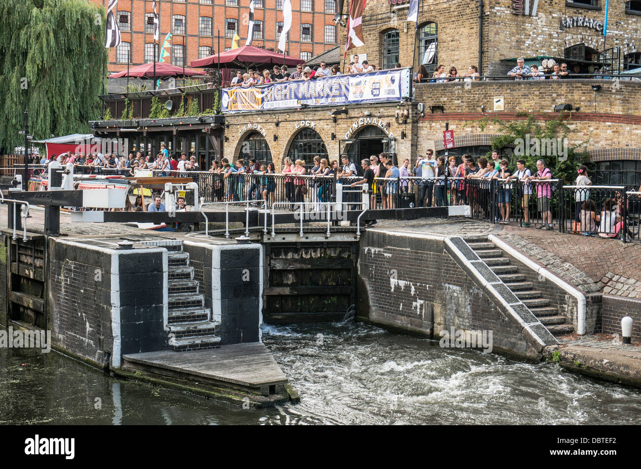 Camden in sunshine hi-res stock photography and images - Alamy