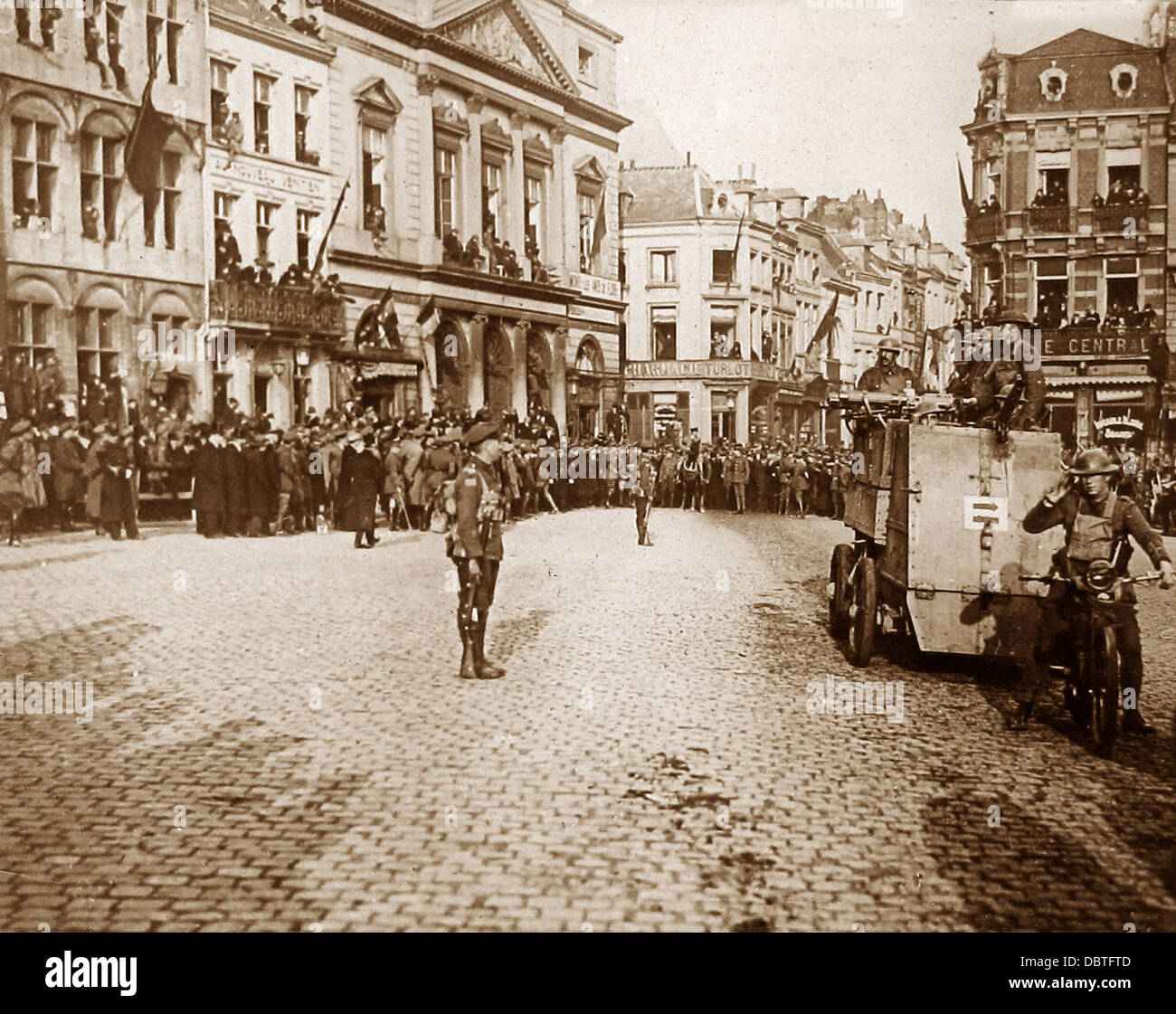 Inspecting military troops hi-res stock photography and images - Alamy