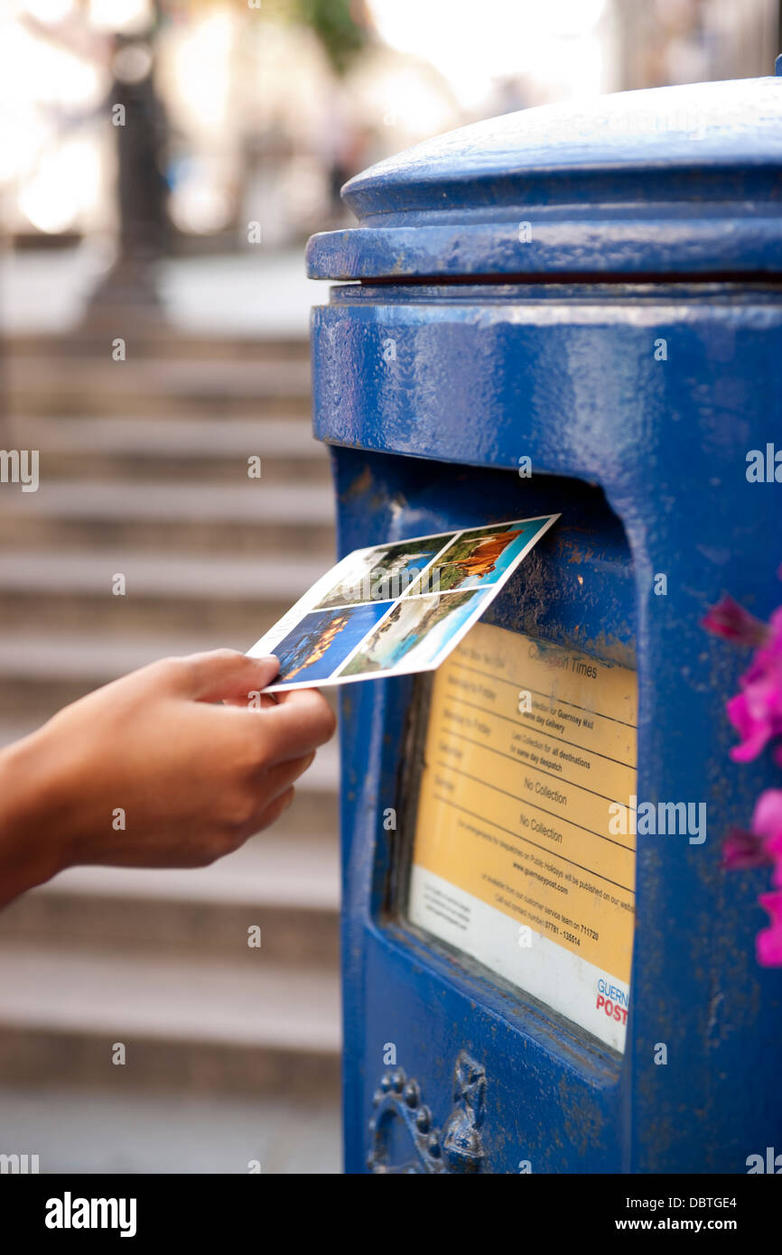 Guernsey post box hi-res stock photography and images - Alamy