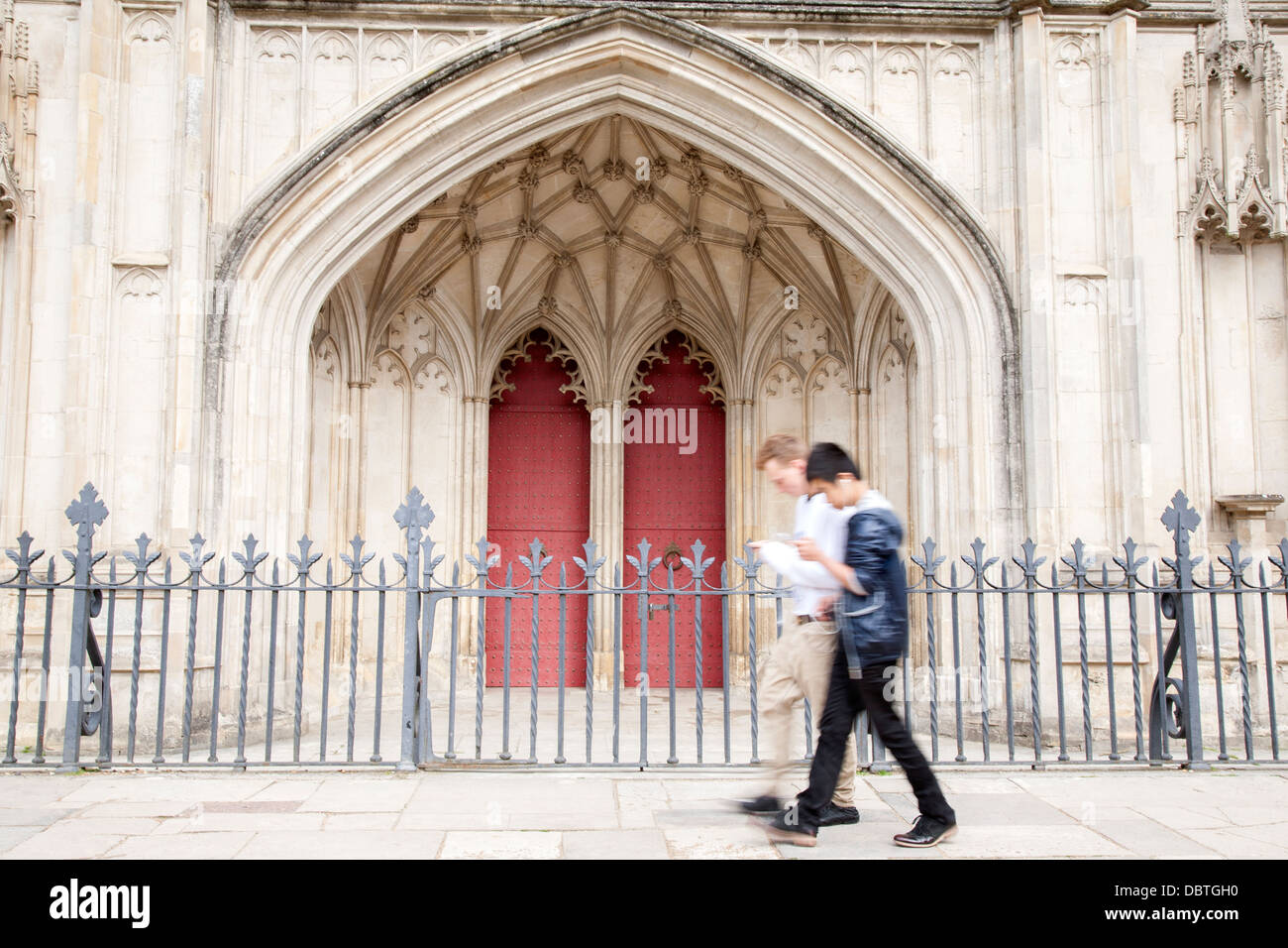 Winchester cathedral exterior hi-res stock photography and images - Alamy