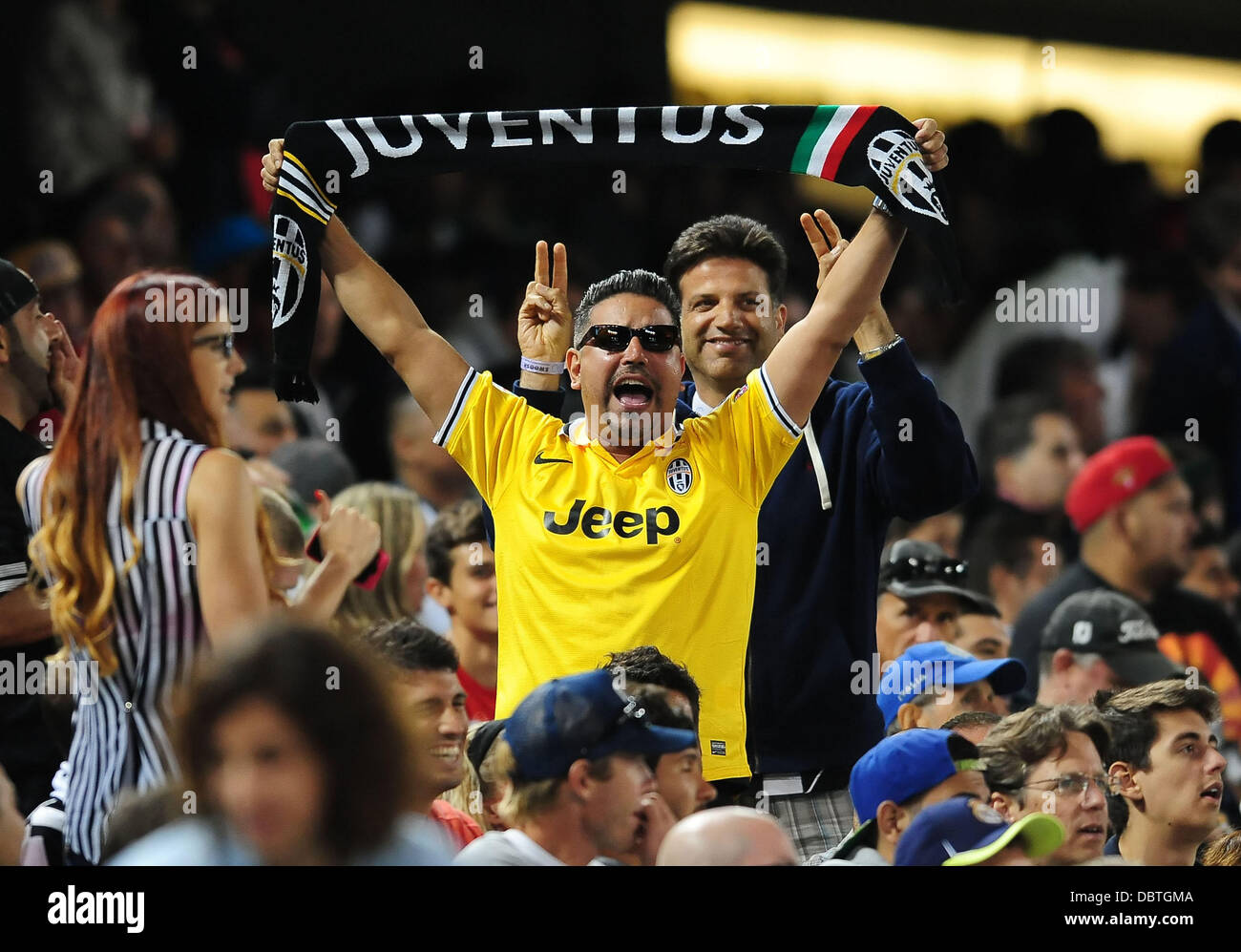 Juventus fans hi-res stock photography and images - Alamy