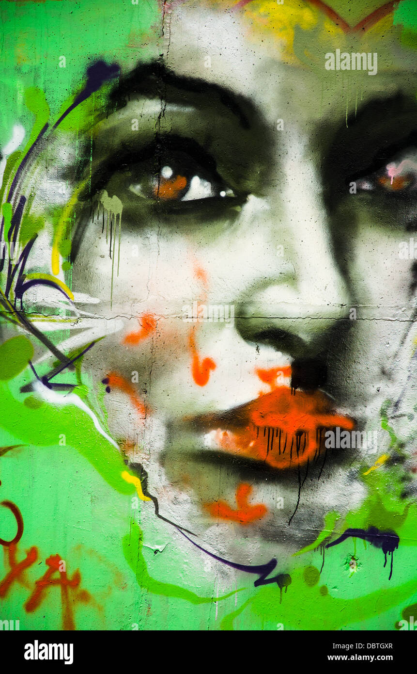 Graffiti woman face hi-res stock photography and images - Alamy