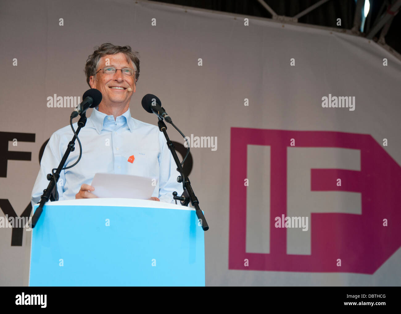 Microsoft founder, Bill Gates, gives a speech to world hunger rally ...