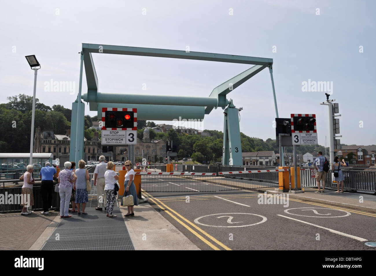 Cardiff Bay Barrage Wales UK, cantilever bridge Stock Photo - Alamy