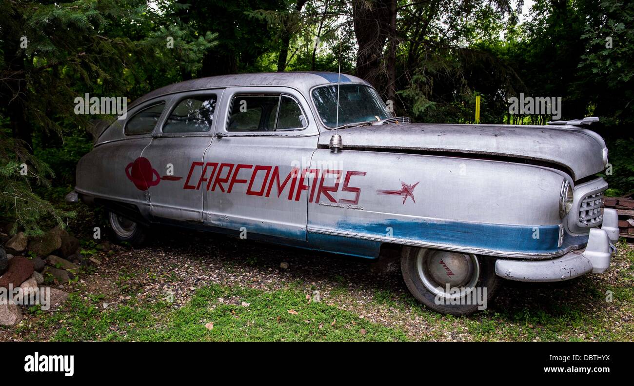 Aug. 04, 2013 - Lakeville, Minnesota, U.S. - Hot Sam's Antiques ...