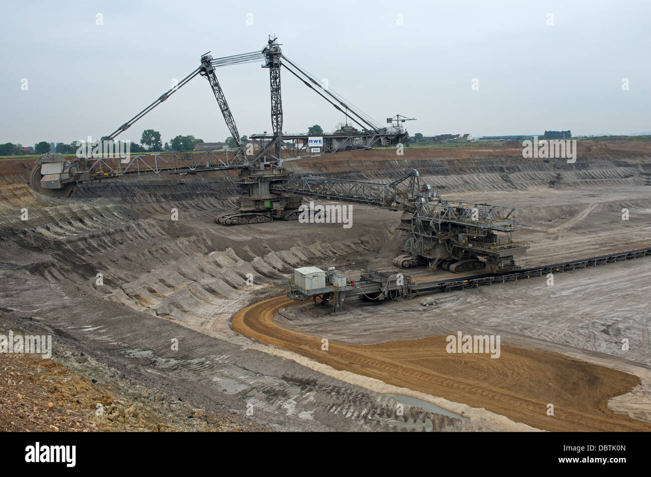 Surface mine hi-res stock photography and images - Alamy