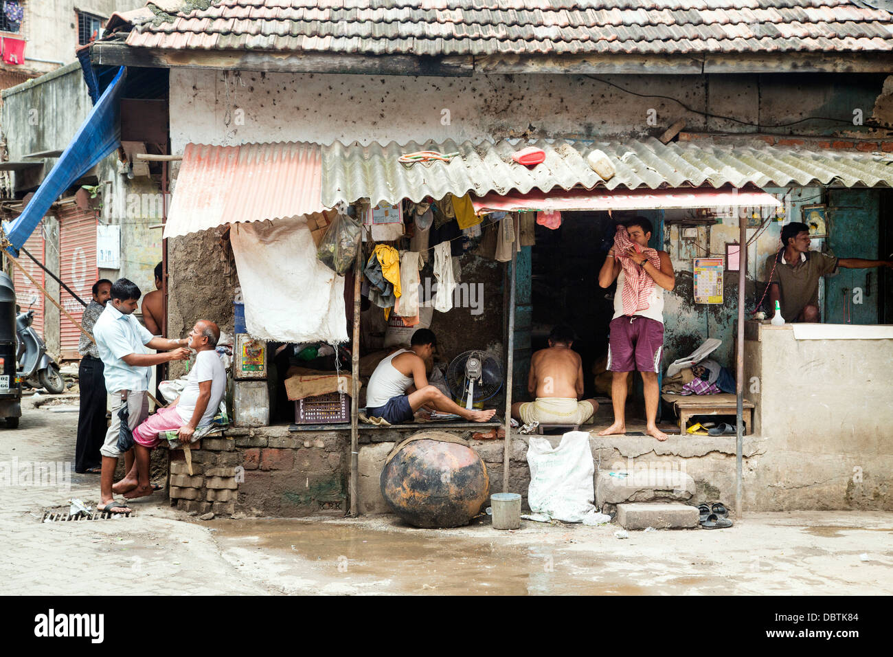 Village washing area hi-res stock photography and images - Alamy